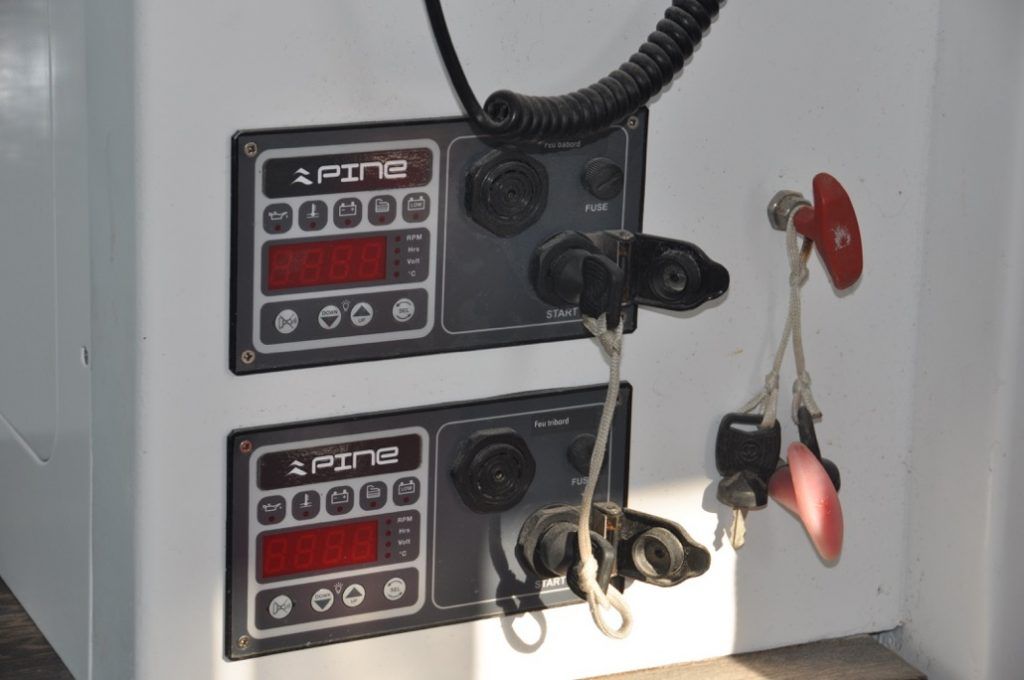 EDEL CAT 43S (vendu-sold) - Multicoques Consulting